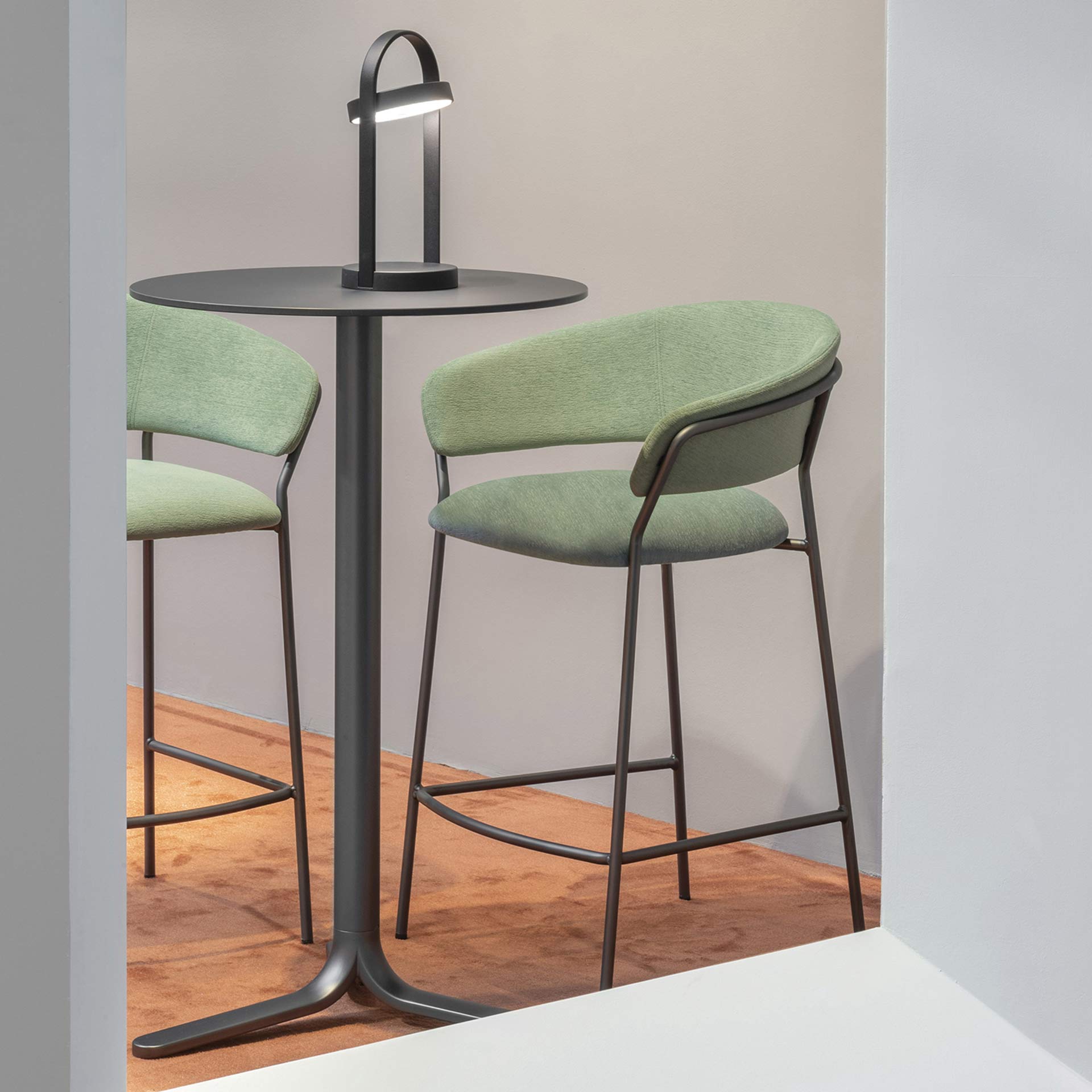 Fluxo Table - Pedrali - Luca Casini Design Studio